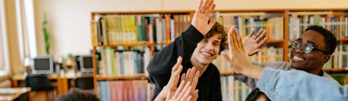 Applying for Scholarships: How to rock your college scholarship application